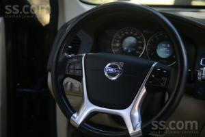 Black Volvo XC60 2013 in Riga, with an engine capacity of 2.00 L and mileage of 263 thousand km for 7990 €, photo 13 on AUTOMOTO.COM.LV