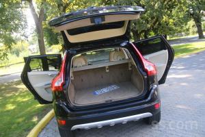 Black Volvo XC60 2013 in Riga, with an engine capacity of 2.00 L and mileage of 263 thousand km for 7990 €, photo 21 on AUTOMOTO.COM.LV