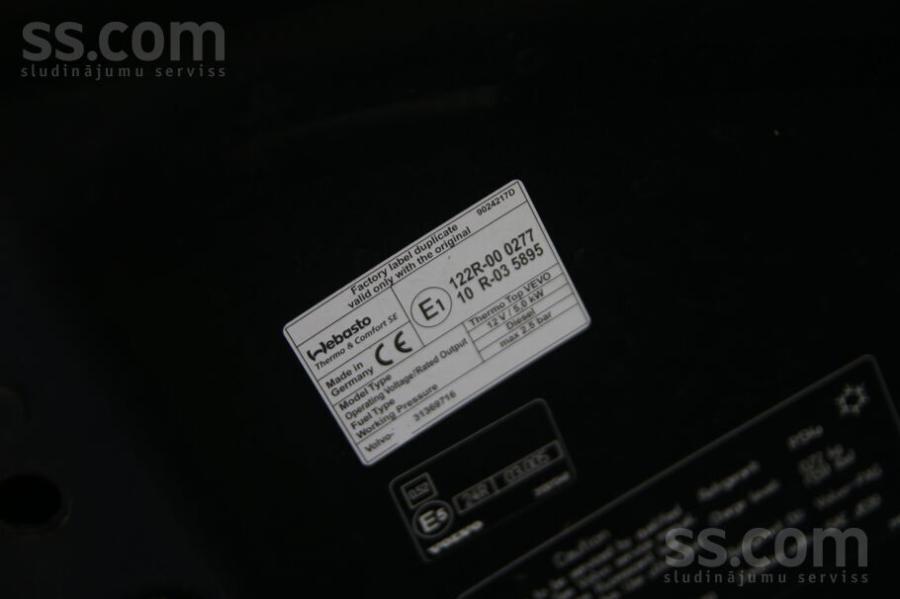 Black Volvo XC60 2013 in Riga, with an engine capacity of 2.00 L and mileage of 263 thousand km for 7990 €, photo 31 on AUTOMOTO.COM.LV