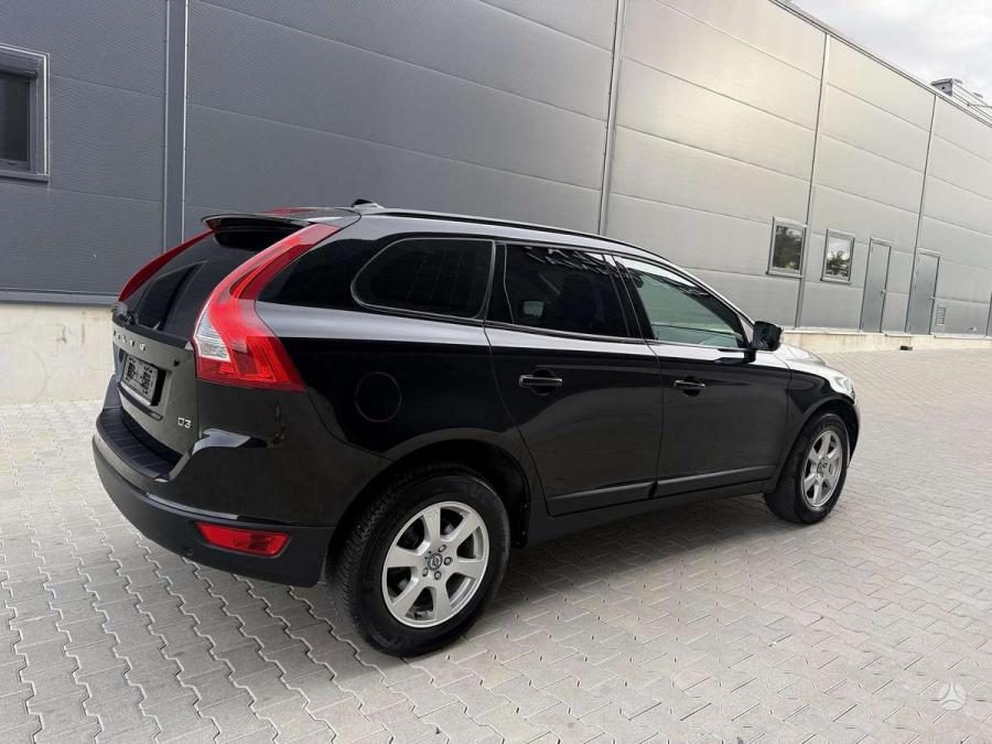 Melns Volvo XC60 2013 Šauļi, ar dzinēja tilpumu 1.98 L un nobraukumu 202 tūkst. km par 6950 €, foto 6 vietnē AUTOMOTO.COM.LV