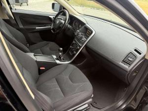Melns Volvo XC60 2013 Šauļi, ar dzinēja tilpumu 1.98 L un nobraukumu 202 tūkst. km par 6950 €, foto 10 vietnē AUTOMOTO.COM.LV