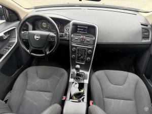 Melns Volvo XC60 2013 Šauļi, ar dzinēja tilpumu 1.98 L un nobraukumu 202 tūkst. km par 6950 €, foto 13 vietnē AUTOMOTO.COM.LV