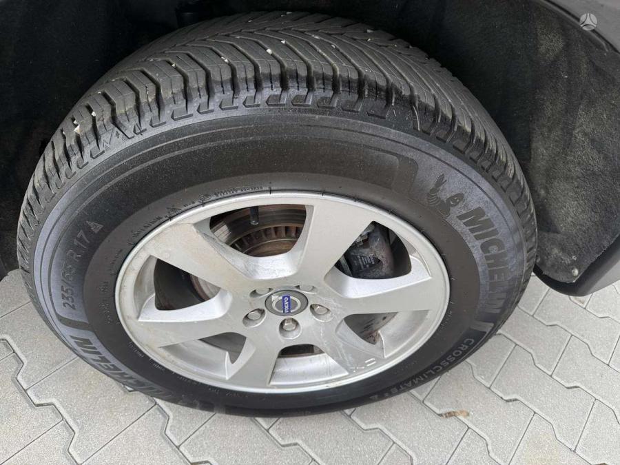 Melns Volvo XC60 2013 Šauļi, ar dzinēja tilpumu 1.98 L un nobraukumu 202 tūkst. km par 6950 €, foto 21 vietnē AUTOMOTO.COM.LV