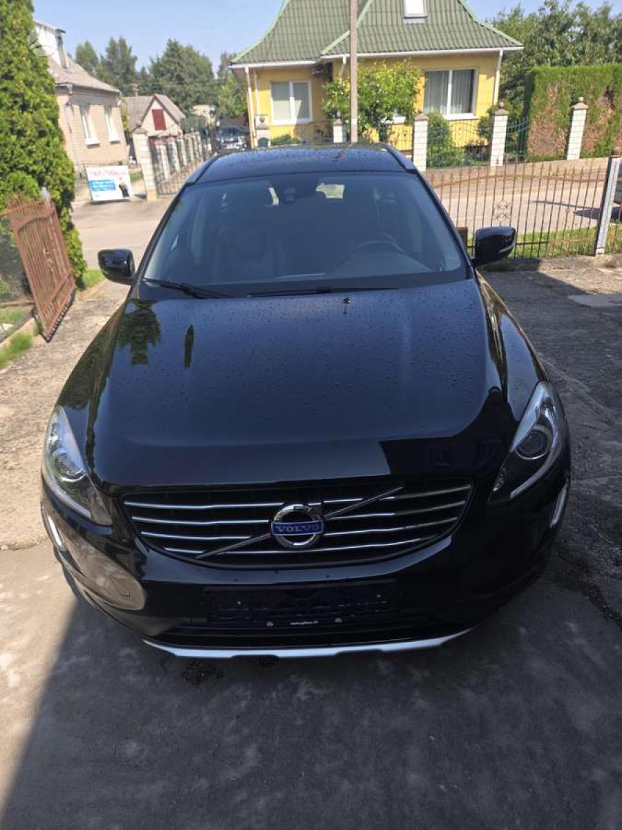 Black Volvo XC60 2013 in Raseiniai, with an engine capacity of 1.98 L and mileage of 90 thousand km for 14350 €, photo 3 on AUTOMOTO.COM.LV