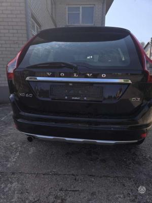 Black Volvo XC60 2013 in Raseiniai, with an engine capacity of 1.98 L and mileage of 90 thousand km for 14350 €, photo 6 on AUTOMOTO.COM.LV