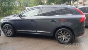 Melns Volvo XC60 2013 Rīga, ar dzinēja tilpumu 2.40 L un nobraukumu 233 tūkst. km par 13000 €, foto 3 vietnē AUTOMOTO.COM.LV