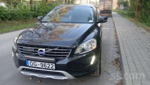 Melns Volvo XC60 2013 Rīga, ar dzinēja tilpumu 2.40 L un nobraukumu 233 tūkst. km par 13000 €, foto 4 vietnē AUTOMOTO.COM.LV