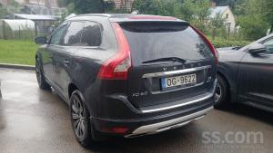 Melns Volvo XC60 2013 Rīga, ar dzinēja tilpumu 2.40 L un nobraukumu 233 tūkst. km par 13000 €, foto 5 vietnē AUTOMOTO.COM.LV