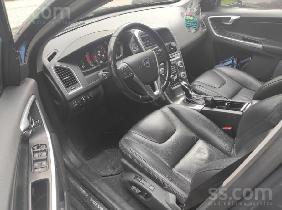 Melns Volvo XC60 2013 Rīga, ar dzinēja tilpumu 2.40 L un nobraukumu 233 tūkst. km par 13000 €, foto 7 vietnē AUTOMOTO.COM.LV