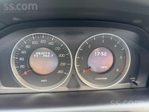 Черный Вольво ХС60 2013 в Рига, объемом двигателя 2.00 л и пробегом 285 тыс. км за 7800 €, фото 17 на AUTOMOTO.COM.LV