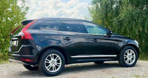 Black Volvo XC60 2013 in Siauliai, with an engine capacity of 1.98 L and mileage of 264 thousand km for 11950 €, photo 5 on AUTOMOTO.COM.LV