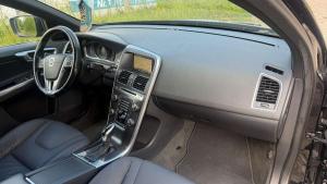 Black Volvo XC60 2013 in Siauliai, with an engine capacity of 1.98 L and mileage of 264 thousand km for 11950 €, photo 20 on AUTOMOTO.COM.LV