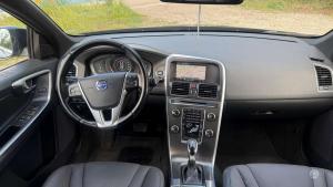 Black Volvo XC60 2013 in Siauliai, with an engine capacity of 1.98 L and mileage of 264 thousand km for 11950 €, photo 27 on AUTOMOTO.COM.LV