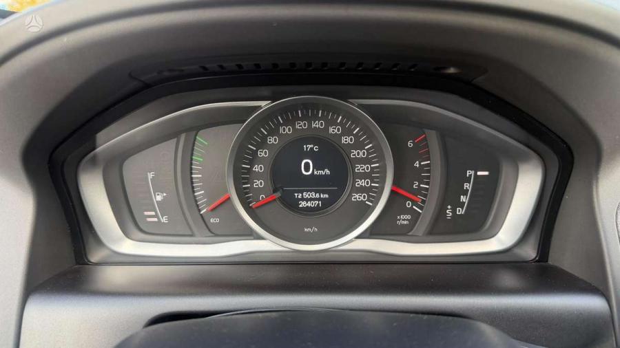 Melns Volvo XC60 2013 Šauļi, ar dzinēja tilpumu 1.98 L un nobraukumu 264 tūkst. km par 11950 €, foto 30 vietnē AUTOMOTO.COM.LV