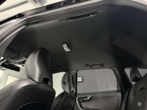 Black Volvo XC60 2013 in Utena, with an engine capacity of 2.40 L and mileage of 308 thousand km for 12250 €, photo 29 on AUTOMOTO.COM.LV
