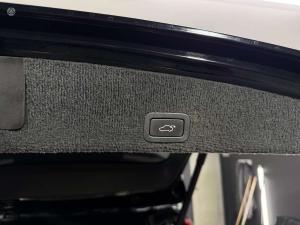 Black Volvo XC60 2013 in Utena, with an engine capacity of 2.40 L and mileage of 308 thousand km for 12250 €, photo 32 on AUTOMOTO.COM.LV