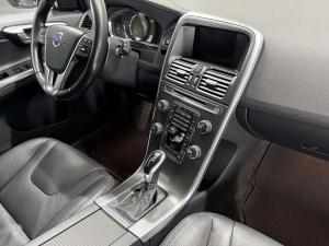 Black Volvo XC60 2013 in Utena, with an engine capacity of 2.40 L and mileage of 308 thousand km for 12250 €, photo 35 on AUTOMOTO.COM.LV