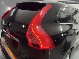 Black Volvo XC60 2013 in Utena, with an engine capacity of 2.40 L and mileage of 308 thousand km for 12250 €, photo 46 on AUTOMOTO.COM.LV