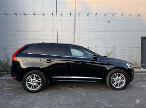 Black Volvo XC60 2013 in Utena, with an engine capacity of 2.40 L and mileage of 308 thousand km for 12250 €, photo 55 on AUTOMOTO.COM.LV
