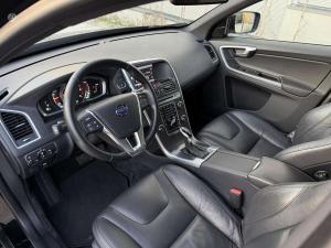 Black Volvo XC60 2013 in Utena, with an engine capacity of 2.40 L and mileage of 308 thousand km for 12250 €, photo 56 on AUTOMOTO.COM.LV