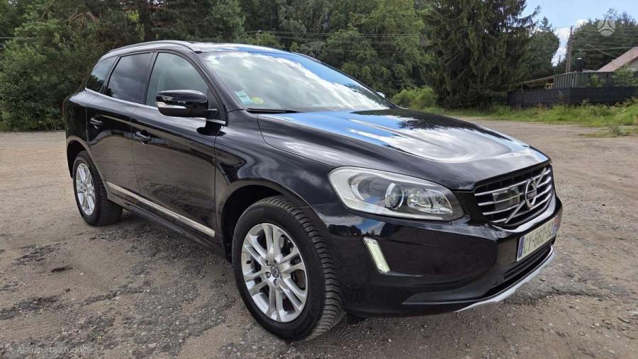 Black Volvo XC60 2013 in Kaunas, with an engine capacity of 2.40 L and mileage of 238 thousand km for 13100 €, photo 1 on AUTOMOTO.COM.LV