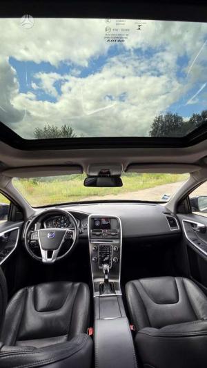 Black Volvo XC60 2013 in Kaunas, with an engine capacity of 2.40 L and mileage of 238 thousand km for 13100 €, photo 15 on AUTOMOTO.COM.LV