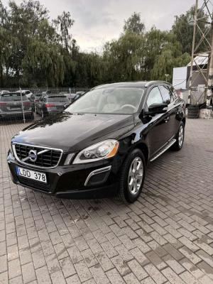 Black Volvo XC60 2013 in Marijampole, with an engine capacity of 3.19 L and mileage of 165 thousand km for 8399 €, photo 3 on AUTOMOTO.COM.LV