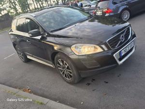 Melns Volvo XC60 2013 Viļņa, ar dzinēja tilpumu 3.00 L un nobraukumu 275 tūkst. km par 8500 €, foto 5 vietnē AUTOMOTO.COM.LV
