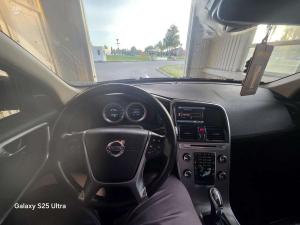 Melns Volvo XC60 2013 Viļņa, ar dzinēja tilpumu 3.00 L un nobraukumu 275 tūkst. km par 8500 €, foto 12 vietnē AUTOMOTO.COM.LV