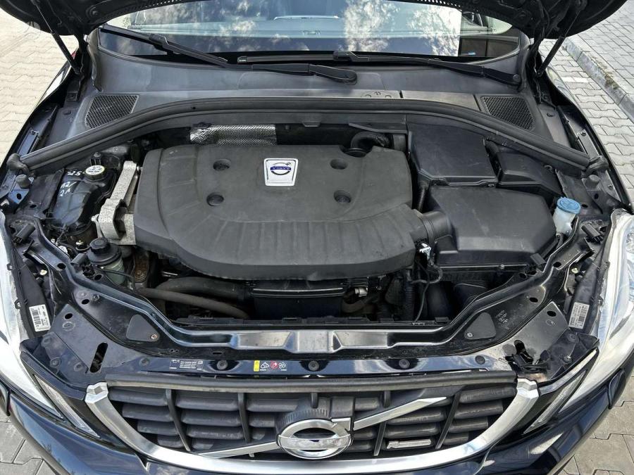 Melns Volvo XC60 2013 Viļņa, ar dzinēja tilpumu 2.00 L un nobraukumu 281 tūkst. km par 8199 €, foto 19 vietnē AUTOMOTO.COM.LV