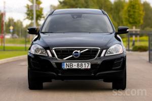 Black Volvo XC60 2013 in Jelgava, with an engine capacity of 2.40 L and mileage of 0 thousand km for 6400 €, photo 3 on AUTOMOTO.COM.LV