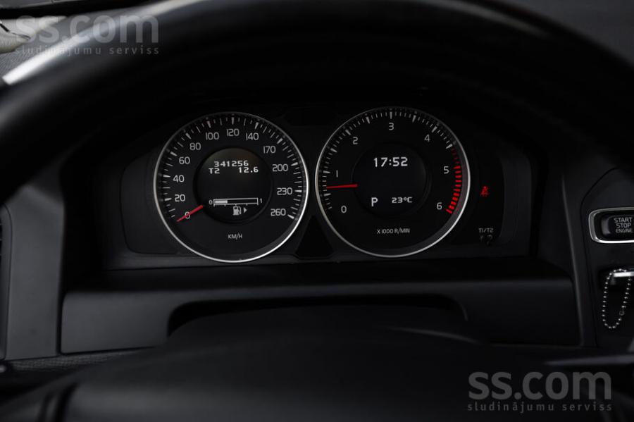 Black Volvo XC60 2013 in Jelgava, with an engine capacity of 2.40 L and mileage of 0 thousand km for 6400 €, photo 24 on AUTOMOTO.COM.LV