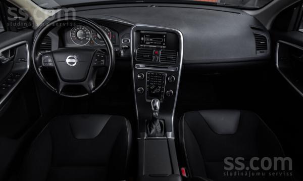 Black Volvo XC60 2013 in Jelgava, with an engine capacity of 2.40 L and mileage of 0 thousand km for 6400 €, photo 11 on AUTOMOTO.COM.LV