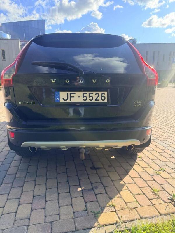 Melns Volvo XC60 2013 Rīga, ar dzinēja tilpumu 2.40 L un nobraukumu 257 tūkst. km par 11300 €, foto 8 vietnē AUTOMOTO.COM.LV
