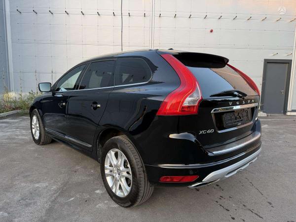 Melns Volvo XC60 2013 Utena, ar dzinēja tilpumu 2.40 L un nobraukumu 308 tūkst. km par 11950 €, foto 4 vietnē AUTOMOTO.COM.LV