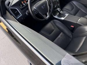 Melns Volvo XC60 2013 Utena, ar dzinēja tilpumu 2.40 L un nobraukumu 308 tūkst. km par 11950 €, foto 19 vietnē AUTOMOTO.COM.LV