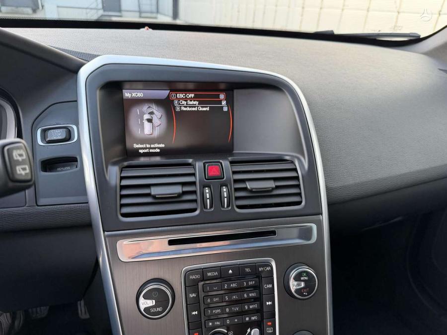 Melns Volvo XC60 2013 Utena, ar dzinēja tilpumu 2.40 L un nobraukumu 308 tūkst. km par 11950 €, foto 22 vietnē AUTOMOTO.COM.LV