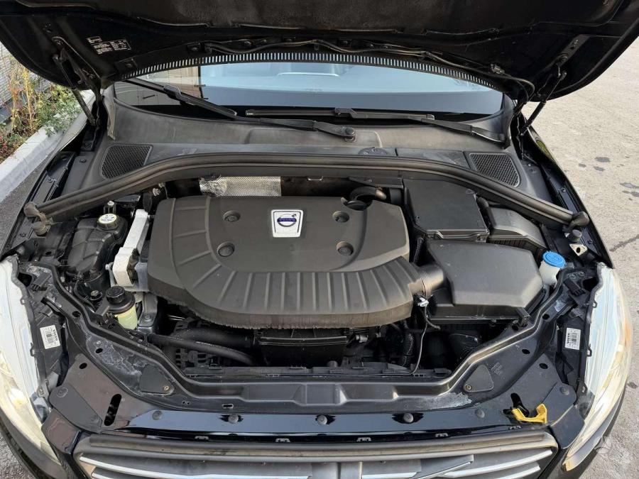 Melns Volvo XC60 2013 Utena, ar dzinēja tilpumu 2.40 L un nobraukumu 308 tūkst. km par 11950 €, foto 42 vietnē AUTOMOTO.COM.LV