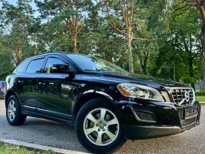 Black Volvo XC60 2013 in Alytus, with an engine capacity of 2.00 L and mileage of 219 thousand km for 9399 €, photo 29 on AUTOMOTO.COM.LV