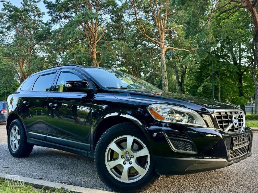 Black Volvo XC60 2013 in Alytus, with an engine capacity of 2.00 L and mileage of 219 thousand km for 9399 €, photo 29 on AUTOMOTO.COM.LV