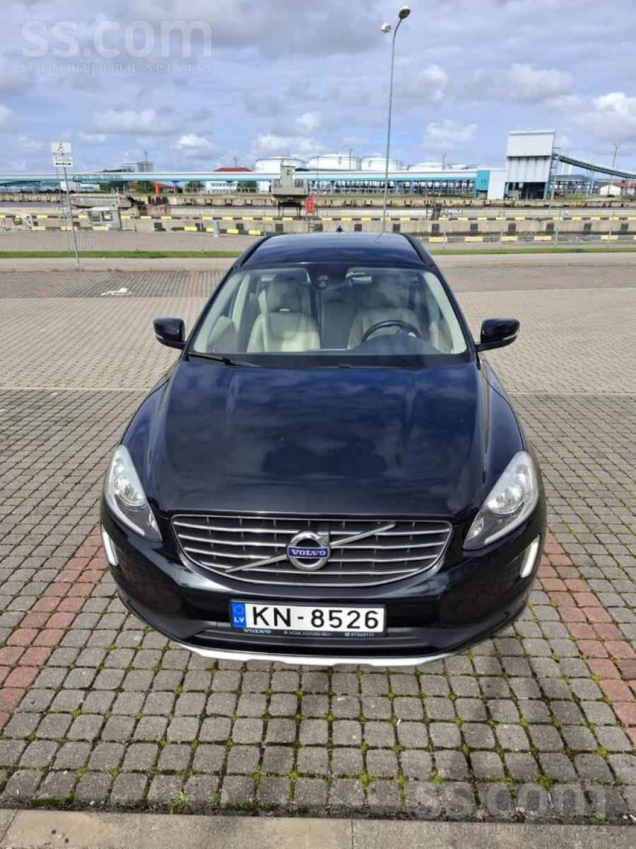 Black Volvo XC60 2013 in Ventspils, with an engine capacity of 2.40 L and mileage of 0 thousand km for 8500 €, photo 3 on AUTOMOTO.COM.LV