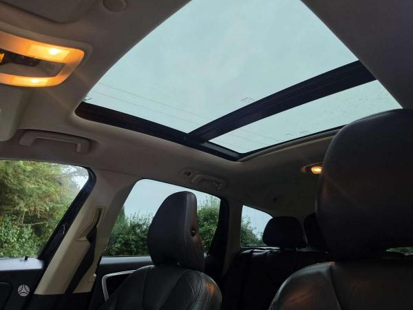Melns Volvo XC60 2013 Plungė, ar dzinēja tilpumu 3.20 L un nobraukumu 195 tūkst. km par 7650 €, foto 10 vietnē AUTOMOTO.COM.LV