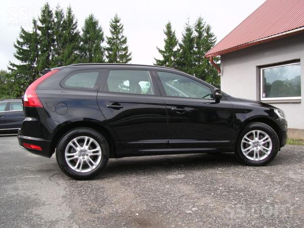 Black Volvo XC60 2013 in Riga, with an engine capacity of 2.00 L and mileage of 0 thousand km for 12350 €, photo 4 on AUTOMOTO.COM.LV