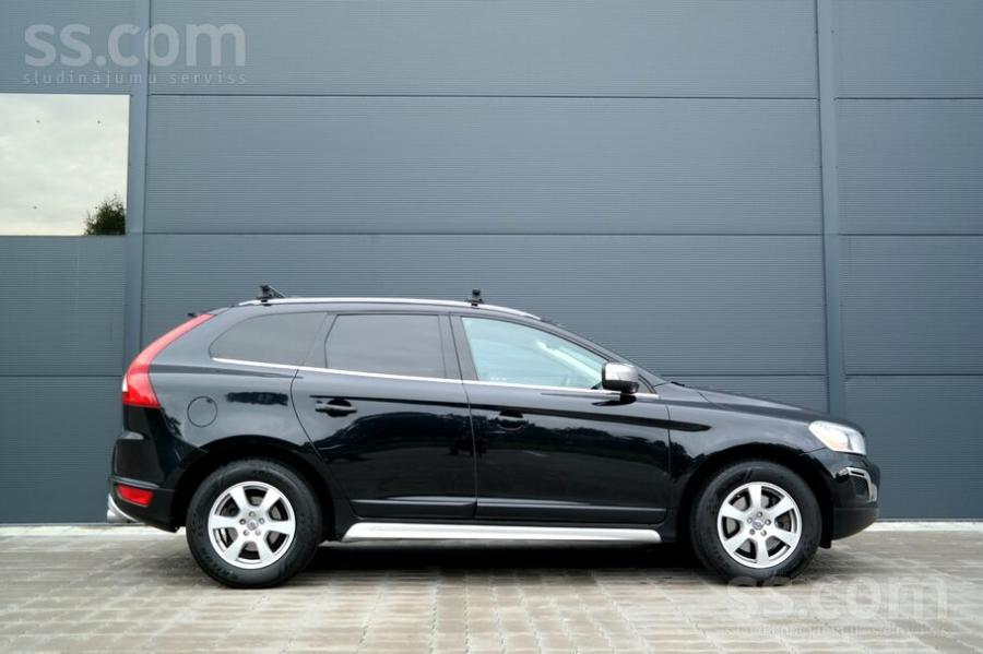 Black Volvo XC60 2013 in Riga, with an engine capacity of 2.40 L and mileage of 171 thousand km for 11500 €, photo 1 on AUTOMOTO.COM.LV