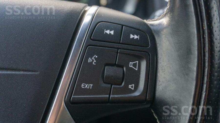 Melns Volvo XC60 2013 Rīga, ar dzinēja tilpumu 2.40 L un nobraukumu 338 tūkst. km par 10590 €, foto 20 vietnē AUTOMOTO.COM.LV