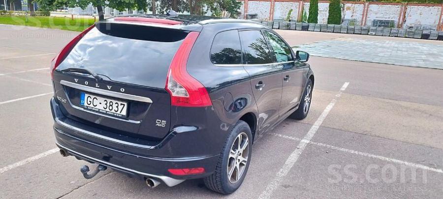 Melns Volvo XC60 2013 Rīga, ar dzinēja tilpumu 2.40 L un nobraukumu 232 tūkst. km par 9600 €, foto 6 vietnē AUTOMOTO.COM.LV