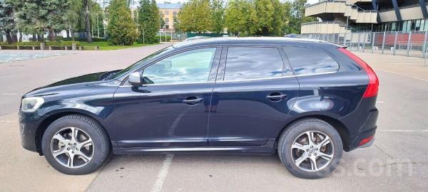 Melns Volvo XC60 2013 Rīga, ar dzinēja tilpumu 2.40 L un nobraukumu 232 tūkst. km par 9600 €, foto 11 vietnē AUTOMOTO.COM.LV