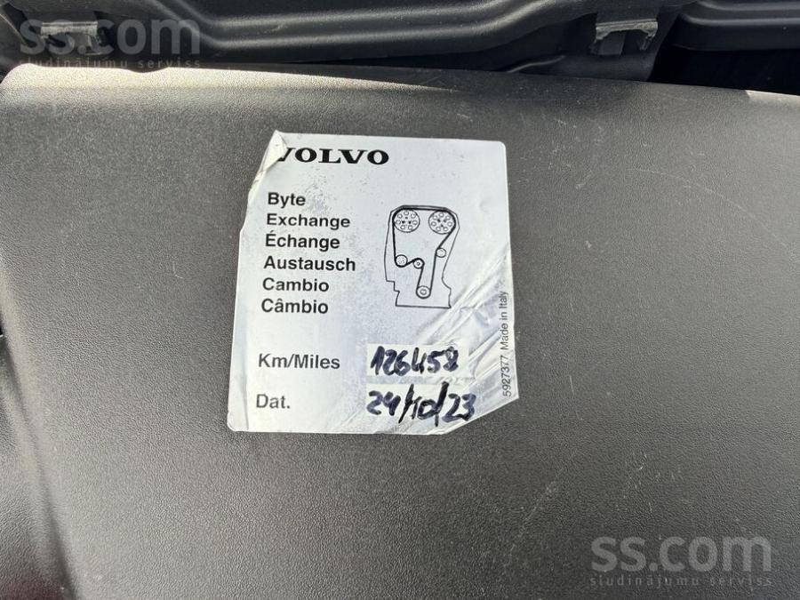 Черный Вольво ХС60 2013 в Рига, объемом двигателя 2.00 л и пробегом 150 тыс. км за 12995 €, фото 23 на AUTOMOTO.COM.LV