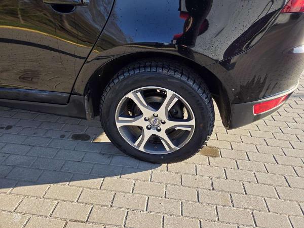 Black Volvo XC60 2013 in Alytus, with an engine capacity of 2.95 L and mileage of 117 thousand km for 5500 €, photo 7 on AUTOMOTO.COM.LV