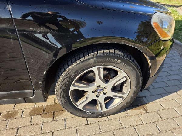 Black Volvo XC60 2013 in Alytus, with an engine capacity of 2.95 L and mileage of 117 thousand km for 5500 €, photo 10 on AUTOMOTO.COM.LV